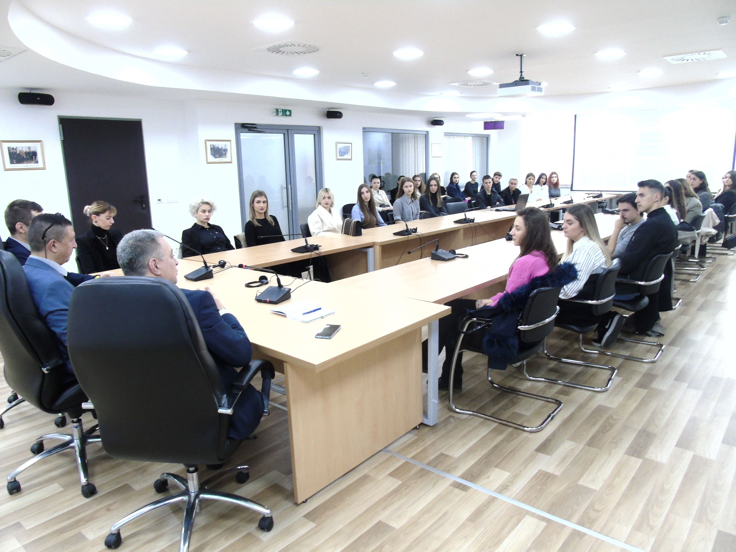 Studenti i studentice Pravnog fakulteta UNSA posjetili Tužiteljstvo BiH ...