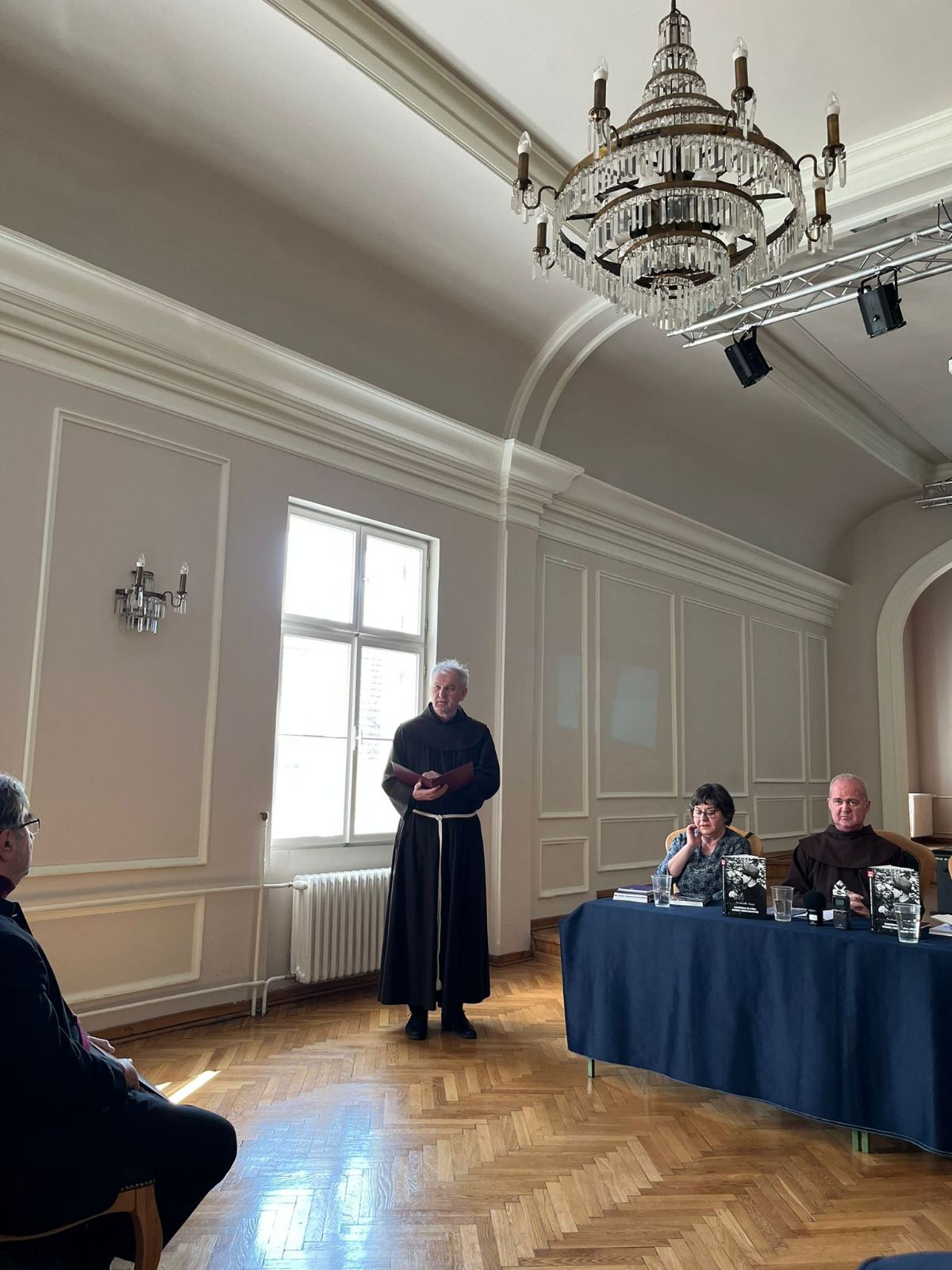 Predstavljena knjiga “Narodna glazba Bosne i Hercegovine” urednika acc ...