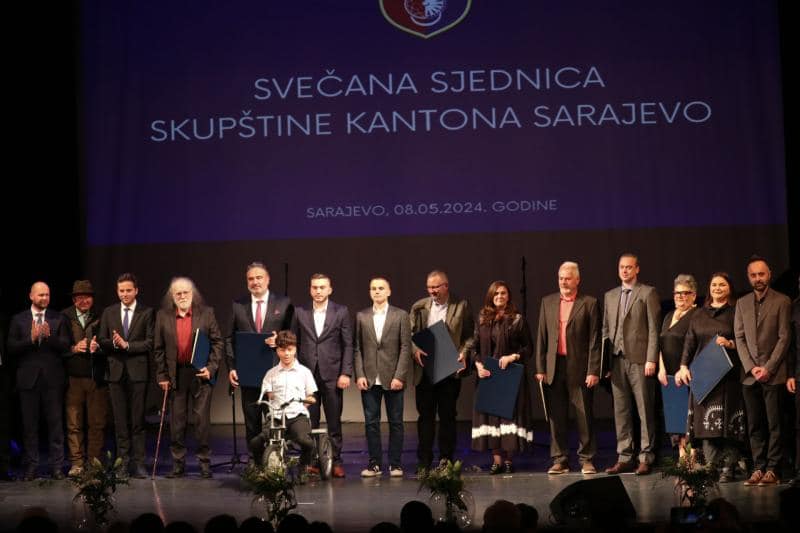 Institut za historiju UNSA dobitnik Plakete Kantona Sarajevo | Univerzitet u Sarajevu