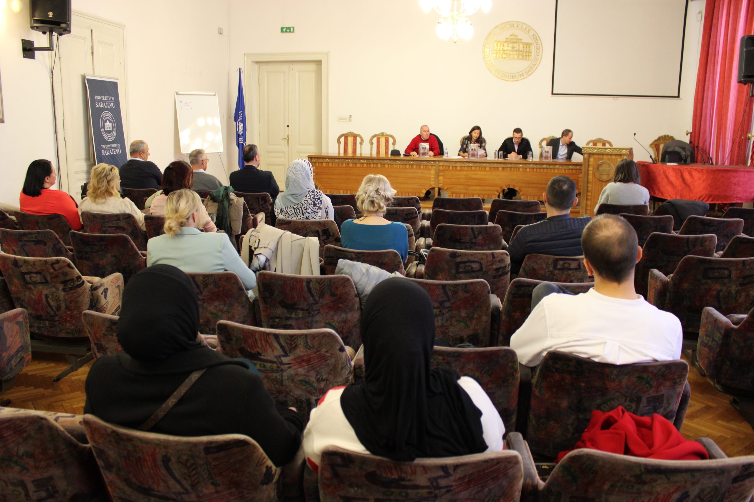 Promovirana knjiga “Izvori za historiju Bosne u srednjem vijeku : ispisi arhivske građe iz ...