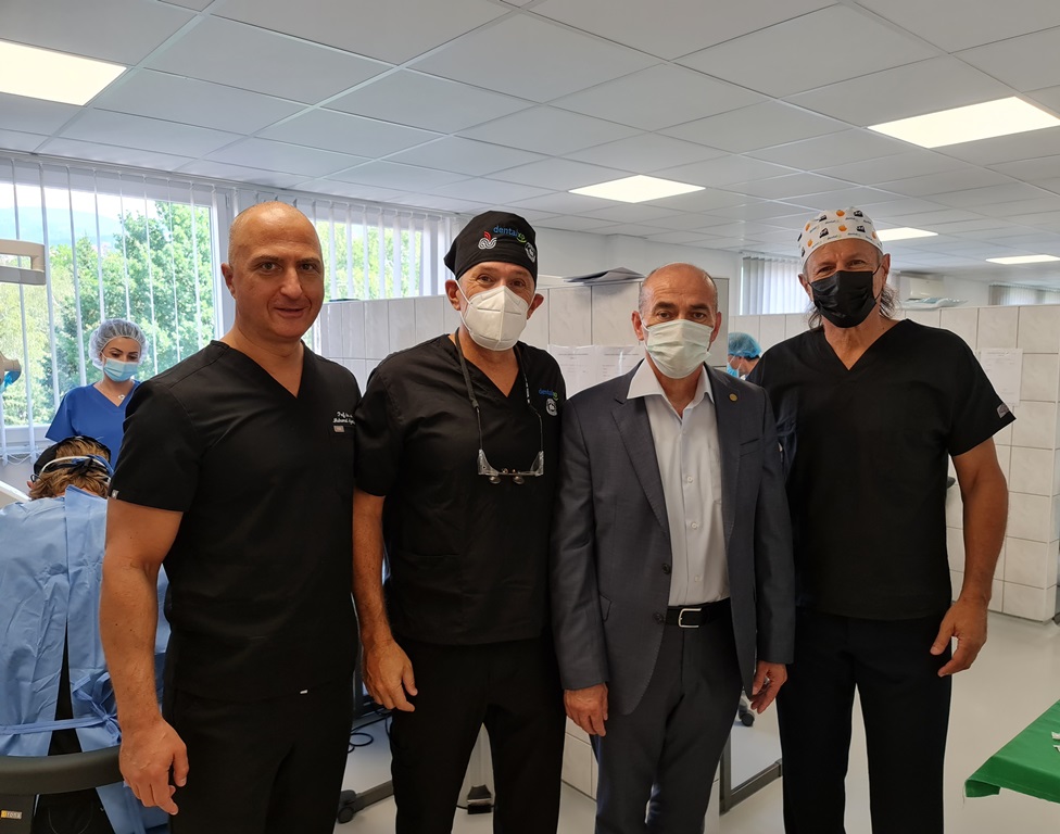 Na Stomatološkom fakultetu UNSA održava se specijalizirana edukacija ...