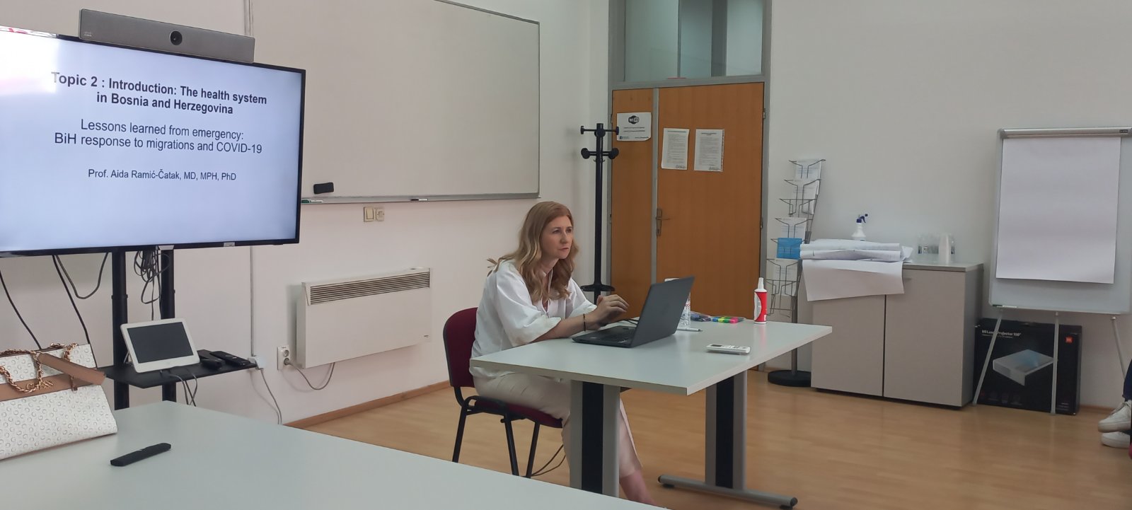 Prof. dr. Aida Ramić-Čatak primila priznanje Ambasade SAD-a u Bosni i ...