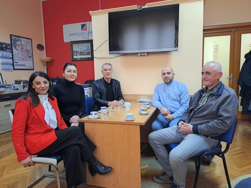 Direktor Nacionalne i univerzitetske biblioteke BiH posjetio Opću (Gradsku) biblioteku Zenica i ...